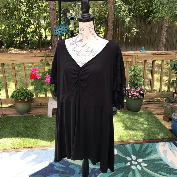 torrid | Tops | Torrid Super Soft Black Vneck Shirt Lace Sleeved Flowy ...